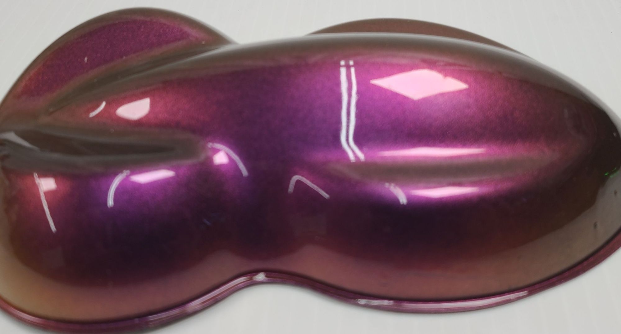 Magenta Sunrise Chameleon - Vintage Paint